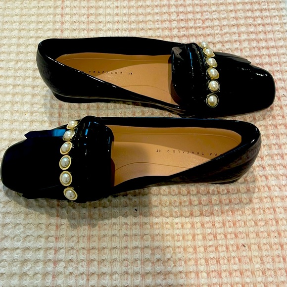 Zara | Shoes | Black Patent Leather With Pearls Leather Zara Flats ...